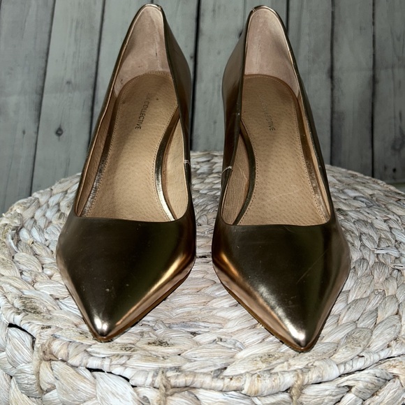 206 Collective | Shoes | 26 Collective Rose Gold Leather Pointed Toe ...